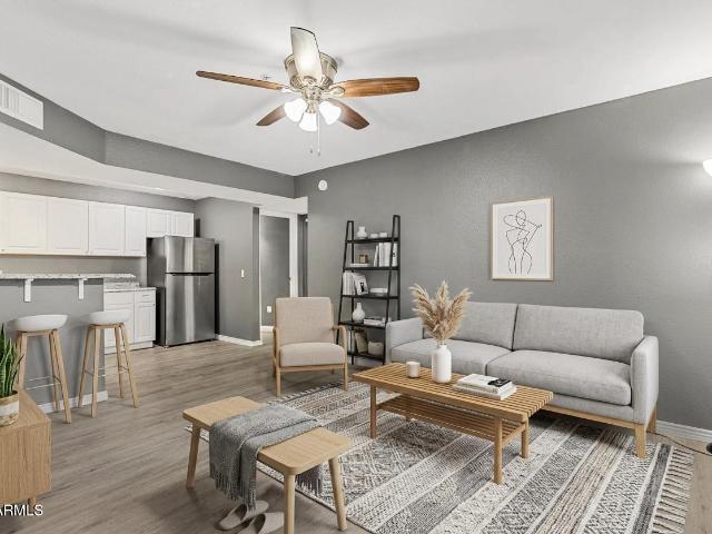 1385 W University Avenue # 167
