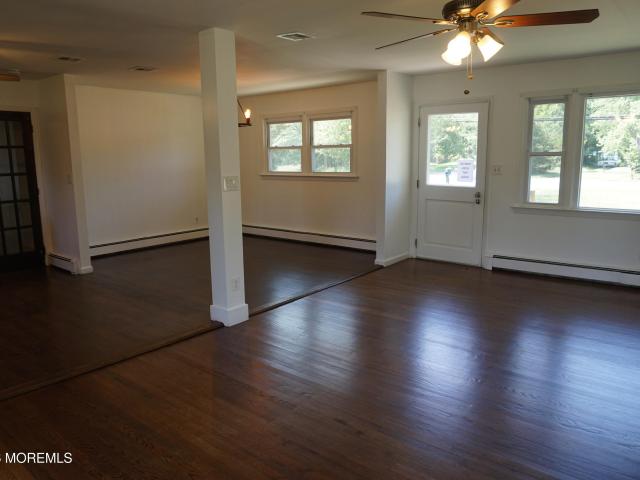 1385 W Veterans Highway