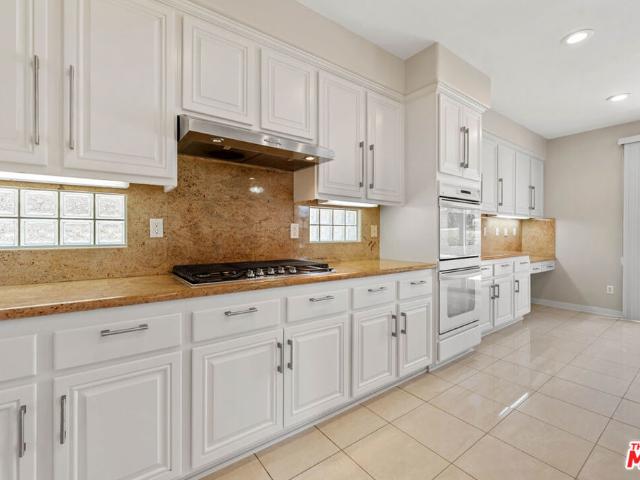 1385 White Feather Court