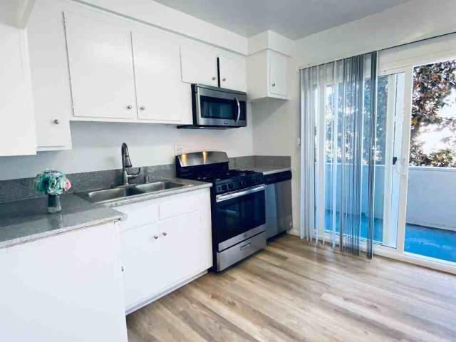13860 Burbank Blvd Studio Apartment for Rent at 13860 Burbank Blvd, Los Angeles, CA 91401 Sherman Oaks