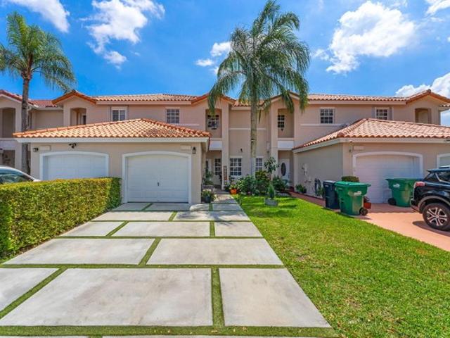 13860 SW 102nd Ter, Miami, FL 33186