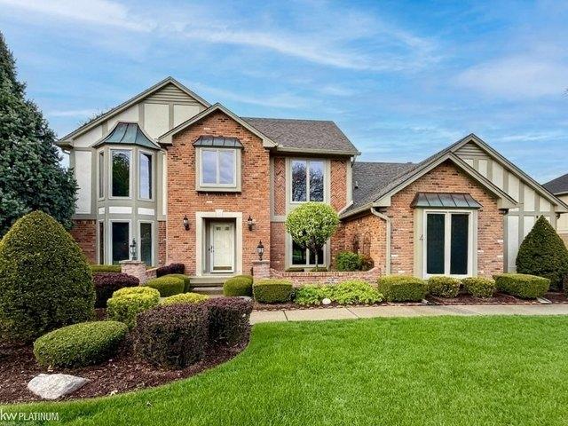 13861 Timberview Dr, Shelby Township, MI 48315