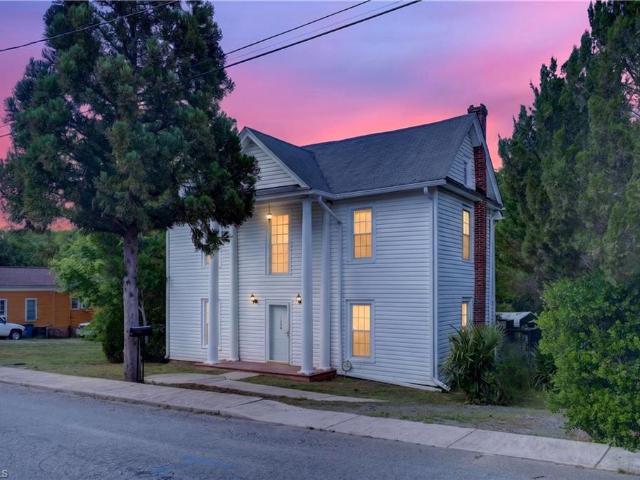 1386 Church Street