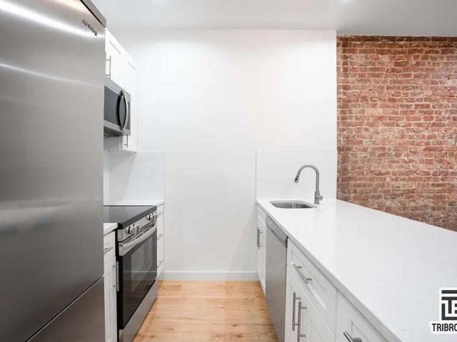 1386 Flatbush Avenue 4
