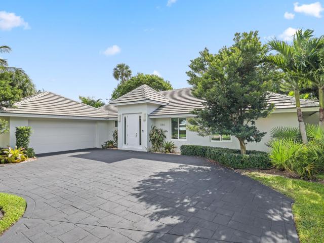 1386 S Atlantic Drive, Lantana, FL