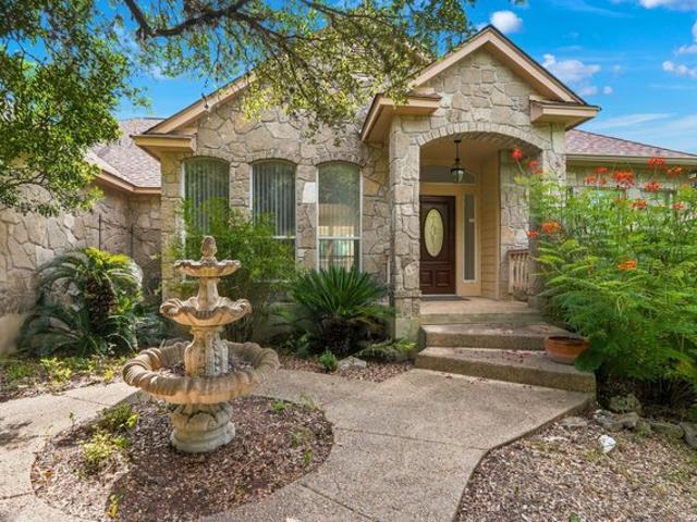 13870 Adobe Walls Ct, Helotes, TX 78023