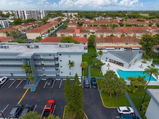 13870 SW 62nd St Apt 210, Miami, FL 33183