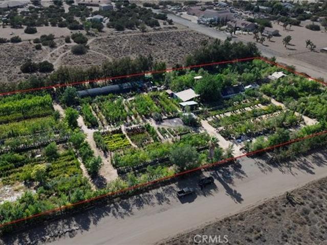 13874 Ranchero Rd, Oak Hills, CA 92344