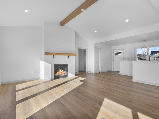 1387 crossroads drive