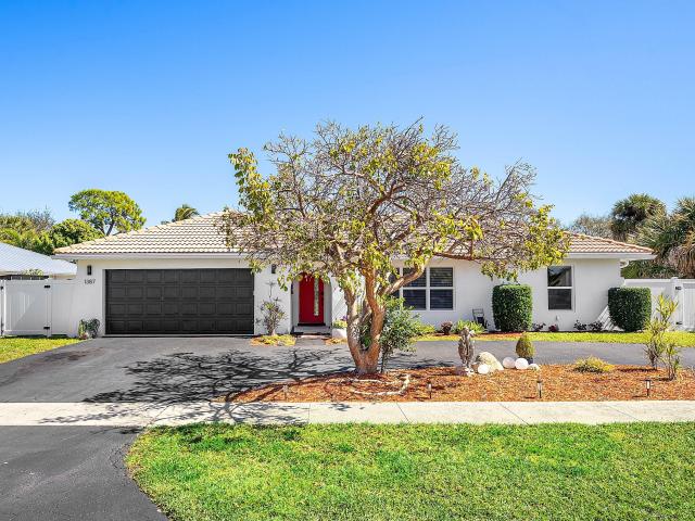 1387 SW 12th St, Boca Raton, FL 33486 | MLS #R11167 | Compass