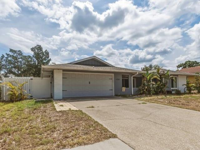1387 S Disston Ave, Tarpon Springs, FL 34689
