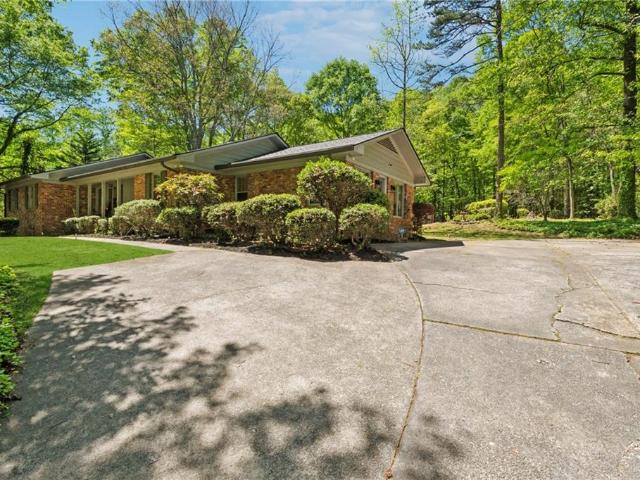 1387 Springdale Rd, Gainesville, GA 30501 | MLS #7740 | Compass