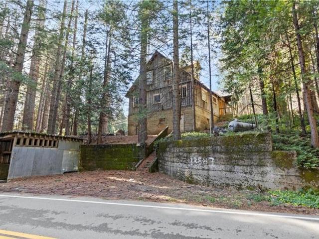 13887 LA Porte Rd, Strawberry Valley, CA 95981