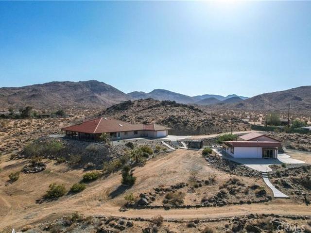 1388 N Jemez Trl, Landers, CA 92285