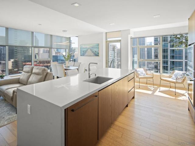 1388 Kettner Blvd # 2006