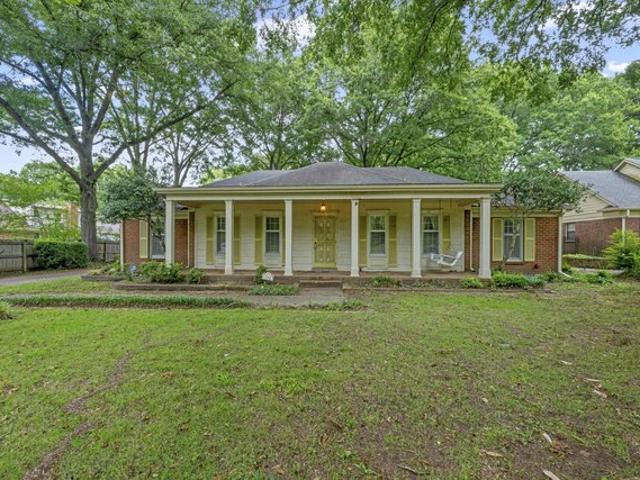 1388 Pecan Trees Dr, Germantown, TN 38138