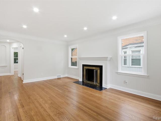 1388 Vernier Road