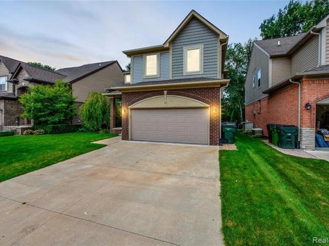 13897 Grandeur Ave, Shelby Township, MI 48315
