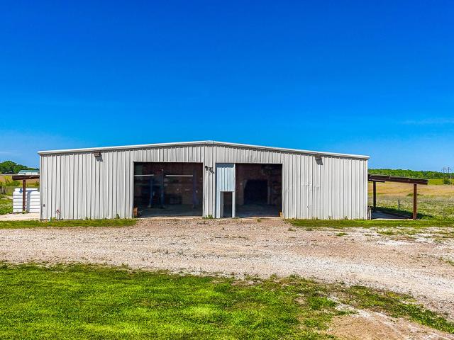 1389 county road 2470