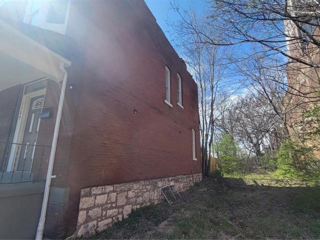 1389 Hamilton Ave, St. Louis, MO 63112 | MLS #26014