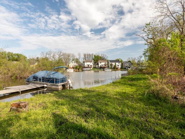 1389 S Cass Lake Rd, Waterford Twp, US, MI