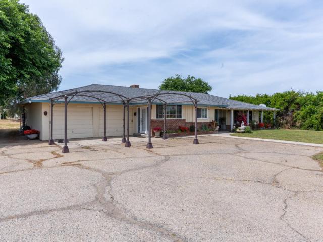 1389 S Highland Ave, Sanger, CA 93657 | MLS #646928