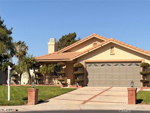 1389 Sonnet Hill Ln, Corona, CA 92881