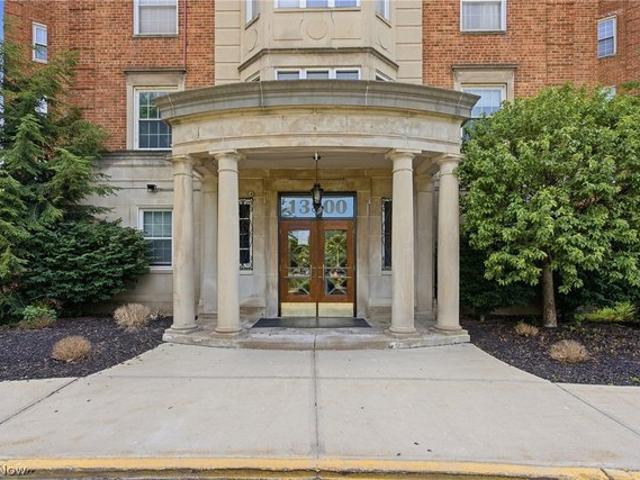 13800 Fairhill Rd Apt 419, Shaker Heights, OH 44120