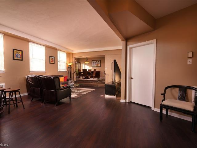 13800 Fairhill Road 101