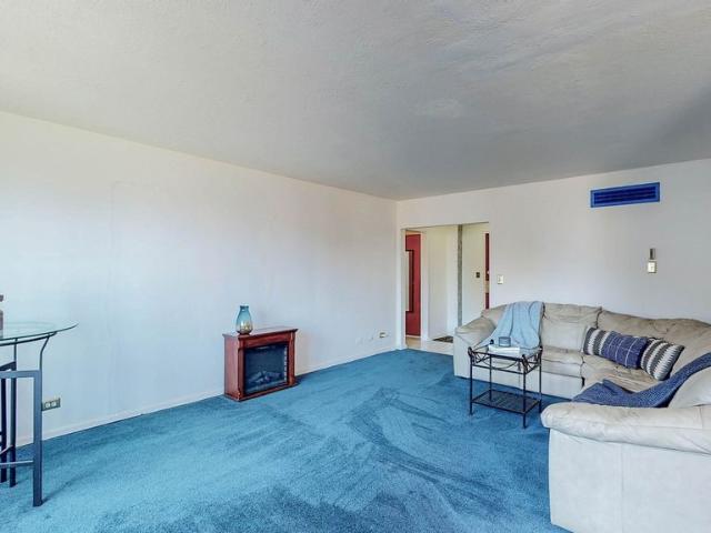 13800 Fairhill Road 512