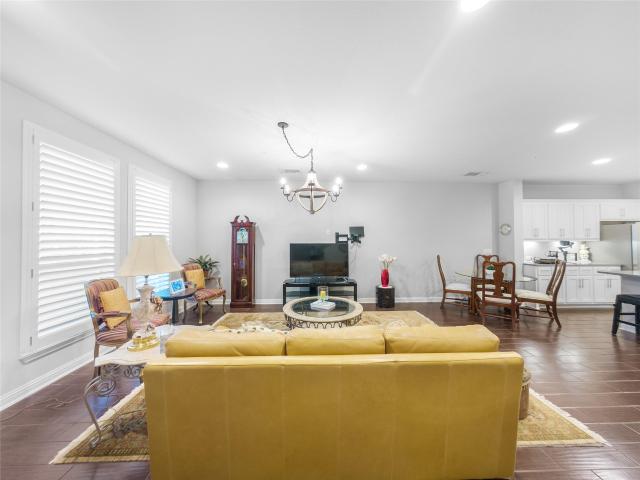 13800 Lyndhurst St # #324
