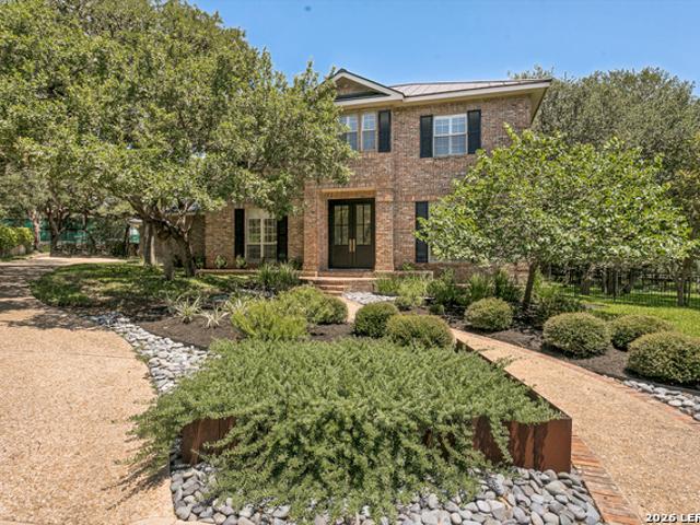 13807 Bluff Rock