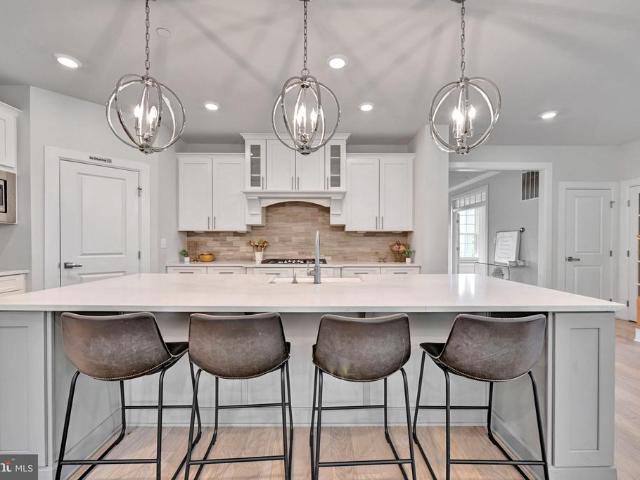 13805 Westerlo Court