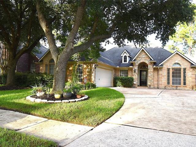 13806 Layton Hills Dr, Cypress, TX 77429