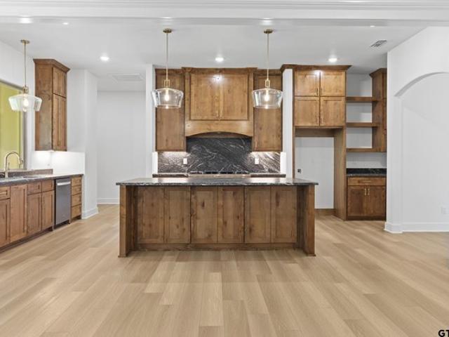 13808 Luka Ln, Tyler, TX 75704