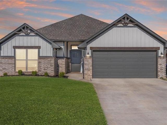13809 Village Cv, Piedmont, OK 73078