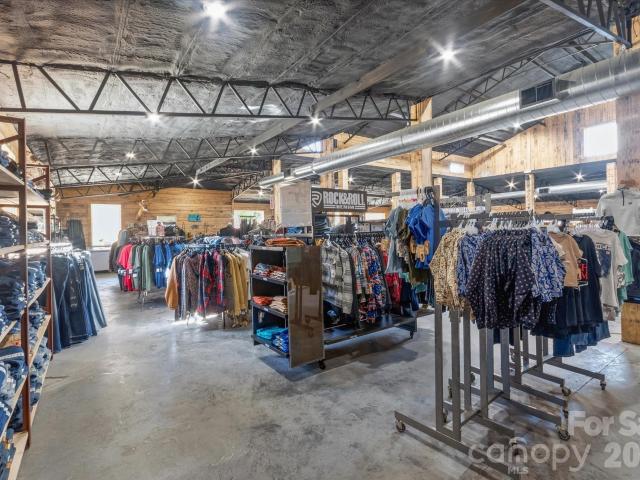 1380 N Main Street