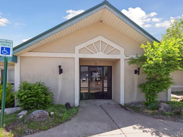 1380 E Main
