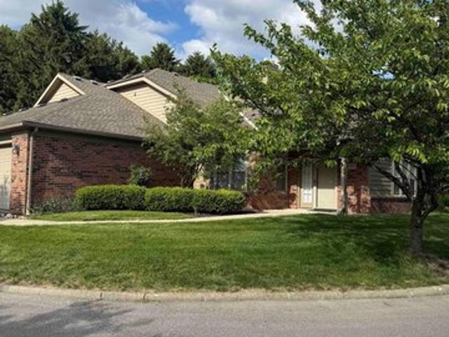1380 Grey Oaks Dr, Columbus, OH 43230