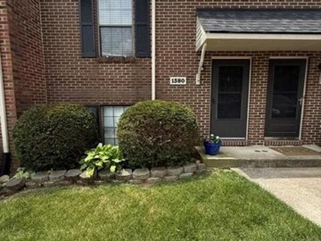 1380 Hartland Woods Way, Lexington, KY 40515