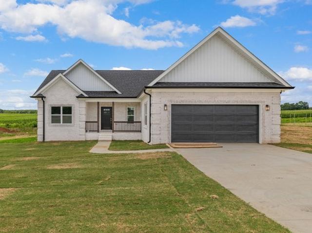1380 Lanning Rd, Lawrenceburg, TN 38464
