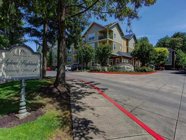 1380 SW 66th Ave, Portland, OR 97225