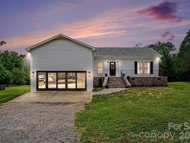 1380 Saddle Dr, York, SC 29745