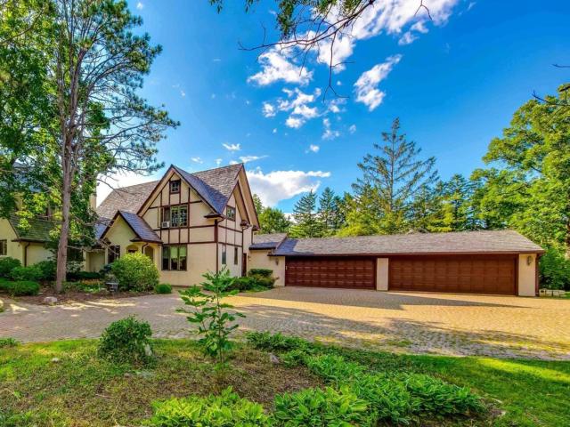1380 Valley Road