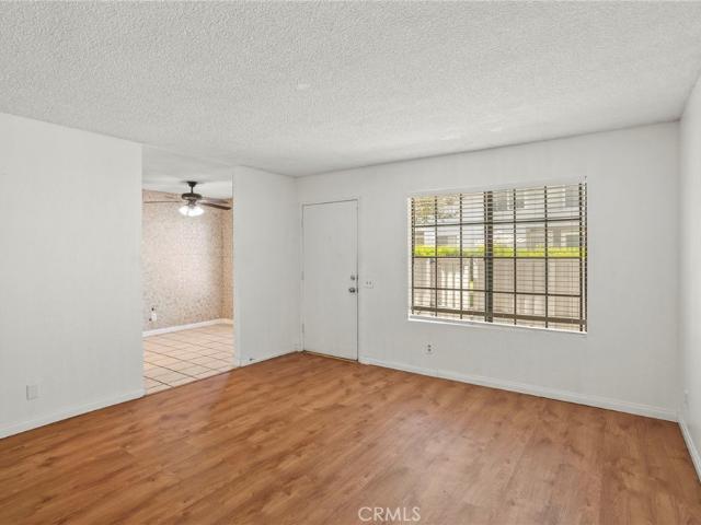 1380 W 48th 10