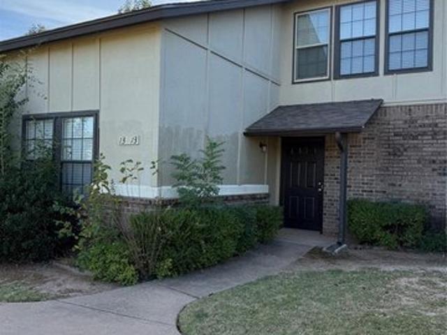 13813 Crossing Way W, Edmond, OK 73013