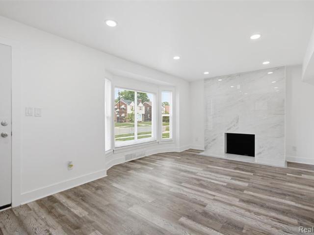 13810 Fairmount Drive