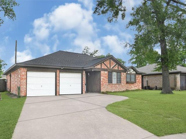 13811 Crosshaven Dr, Houston, TX 77015