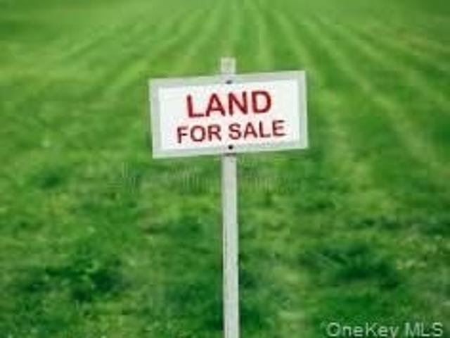 13816 rd St, Rosedale, NY 11422