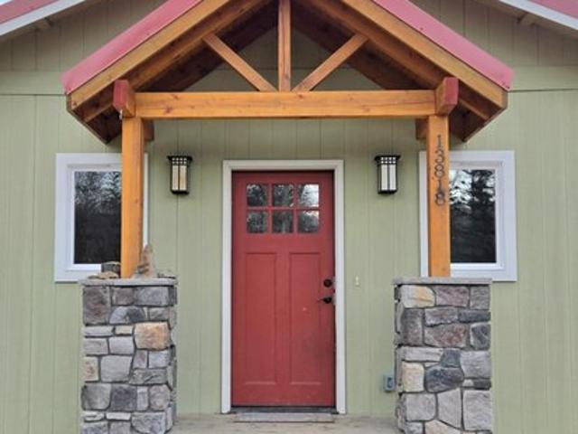 13818 E Wilderness Ln, Palmer, AK 99645